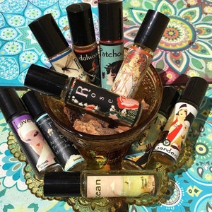 Roll on Perfume Oil - Fresh Linen, Rain, Fresh Snow or Ocean - Etsy