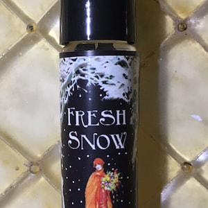 Roll on Perfume Oil - Fresh Linen, Rain, Fresh Snow or Ocean - Etsy