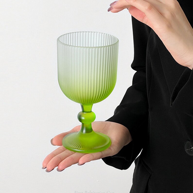 Frosted Gradient Green Wine Glasses, Vertical Curved Wine Glasses, 2 ...