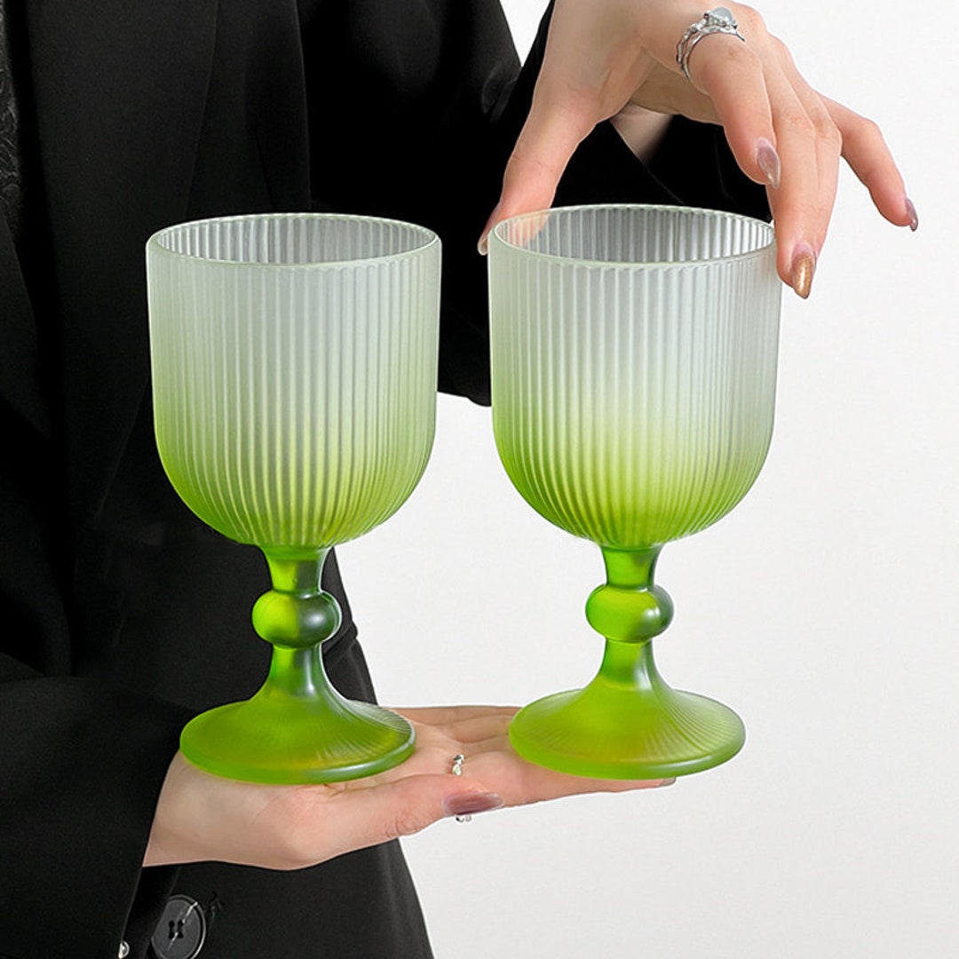 Frosted Gradient Green Wine Glasses, Vertical Curved Wine Glasses, 2 ...