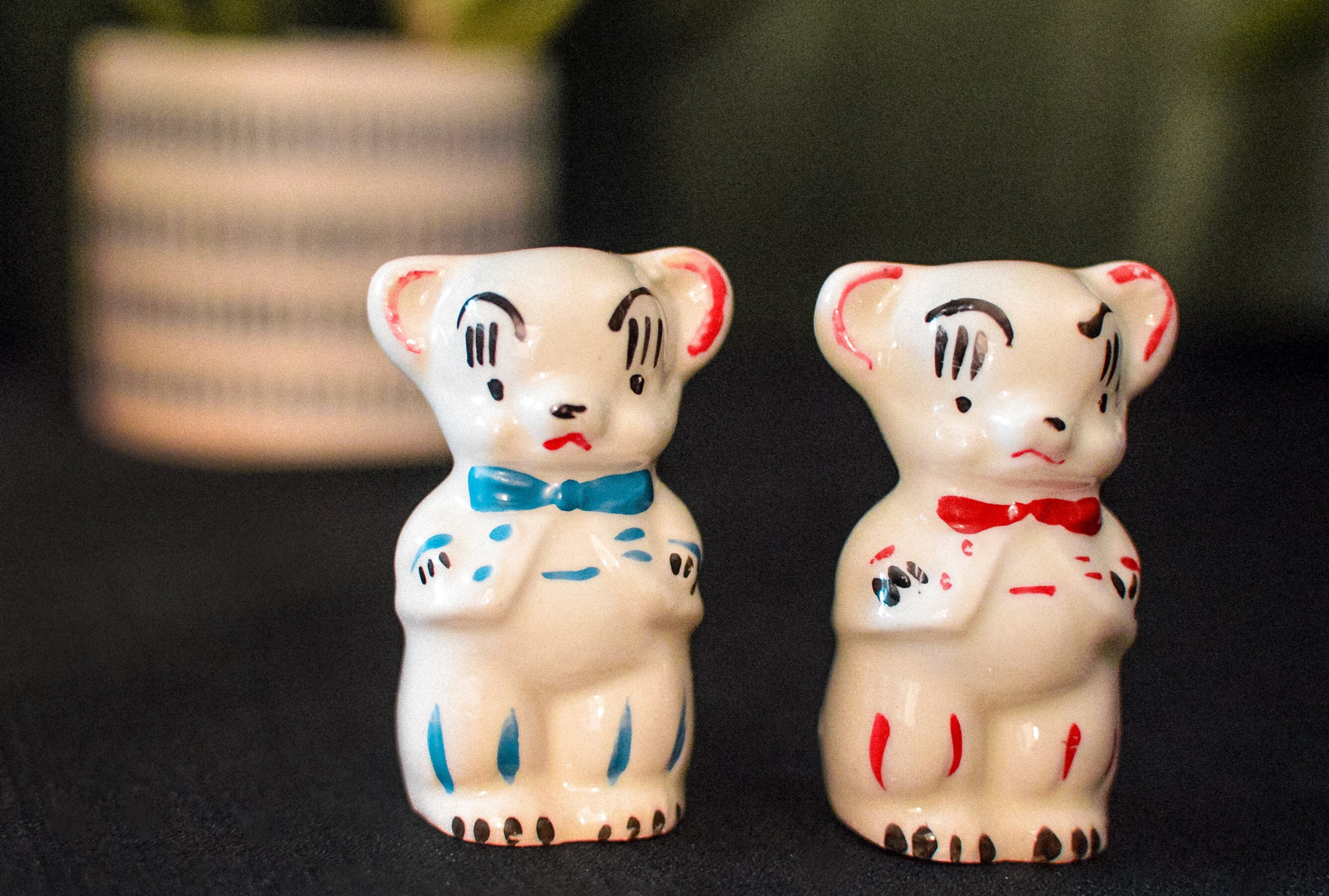Mid Century Shawnee White Bear Salt Shakers - Vintage Ceramic ...