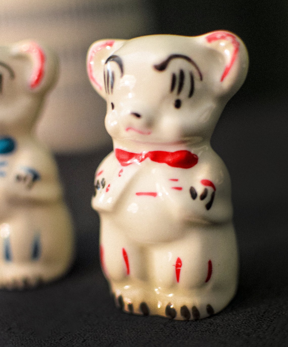 Mid Century Shawnee White Bear Salt Shakers Vintage Ceramic Collectible ...