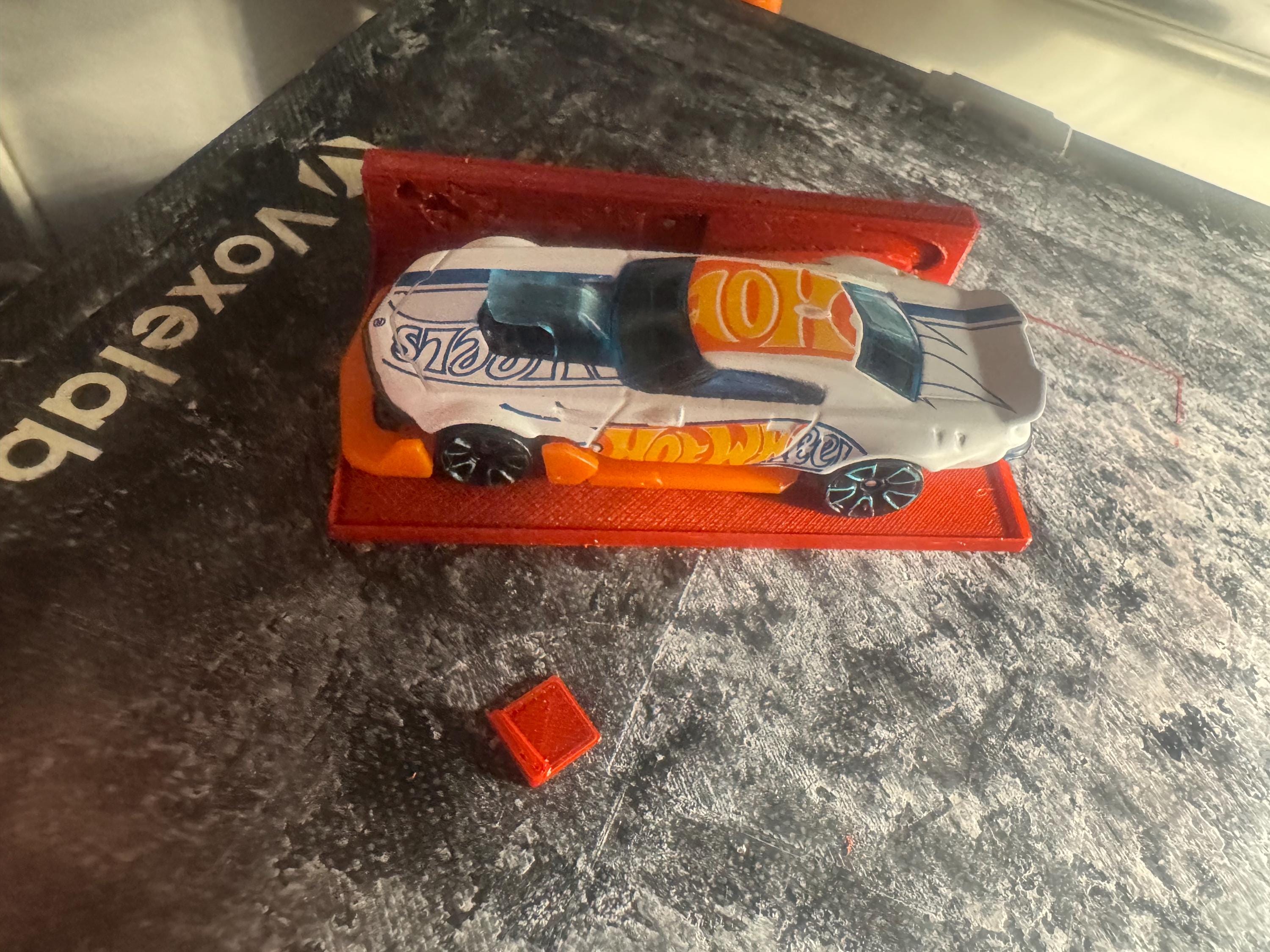 Hot Wheels Wall Mount - 3D Printable Hot Wheels Wall Plate for Push Pin ...