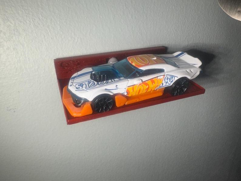 Hot Wheels Wall Mount - 3D Printable Hot Wheels Wall Plate for Push Pin ...