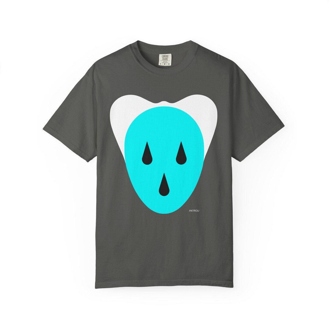 Alien Anime Face Tear Drop Eyes Graphic T-shirt | Minimal Goth Tee by ...