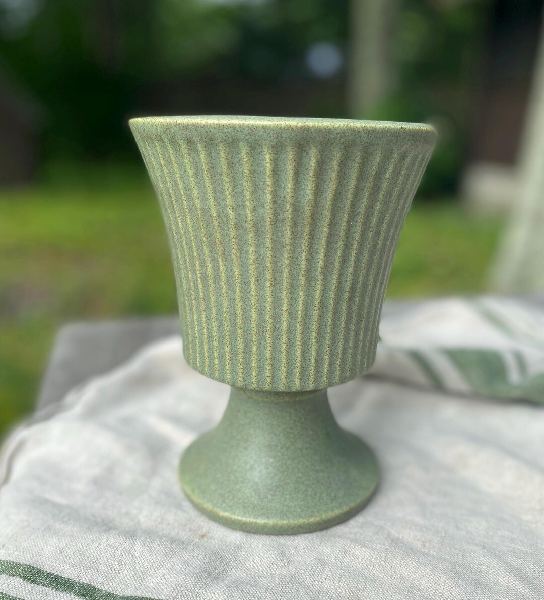 Vintage Green Mccoy Floraline Vase - Etsy