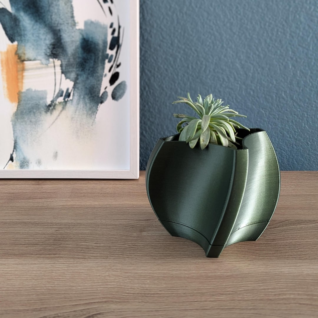 3D Printed Planter Pot: Modern Twisted Design, PETG Filament - Etsy