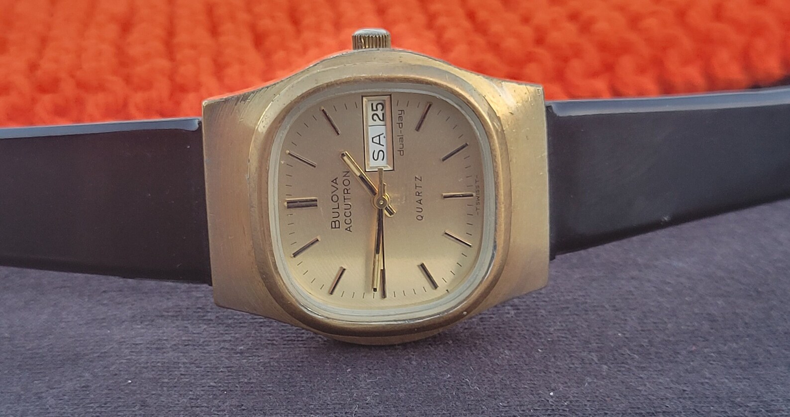 Vintage Bulova Accutron Dual Day Quartz Swiss Made Rare 1970's Men's ...