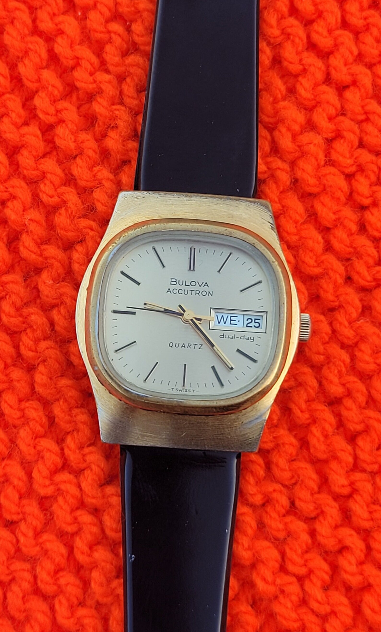 Vintage Bulova Accutron Dual Day Quartz Swiss Made Rare 1970's Men's ...