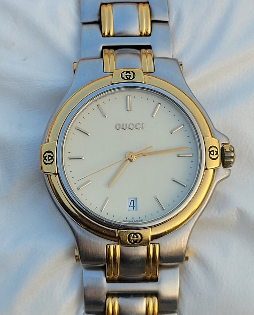 Vintage Gucci 9040M Two Tone Cream Dial Quartz Excellent Men's Wrist ...