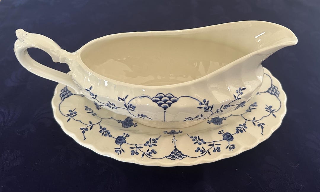 Vintage Myott Finlandia Gravy Boat With Underplate Made in England. - Etsy