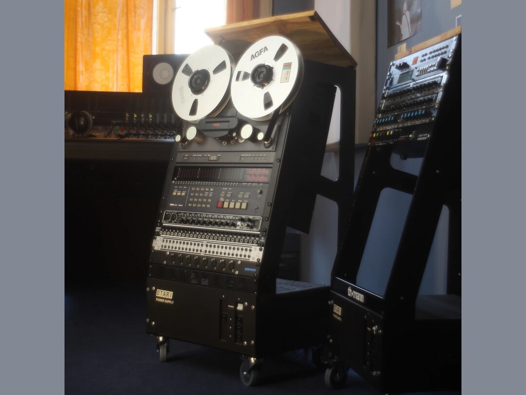 SKYLER LABS 20U Full Metal Angled Studio Rack Cabinets With Top Hood ...