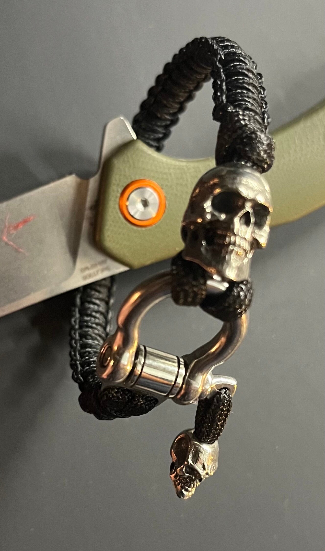 Skull of Silver EDC Bracelet - Etsy