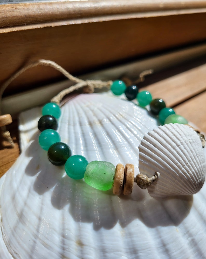 Clam Shell and Jasper + Aventurine Beaded Hemp Bracelet - Etsy
