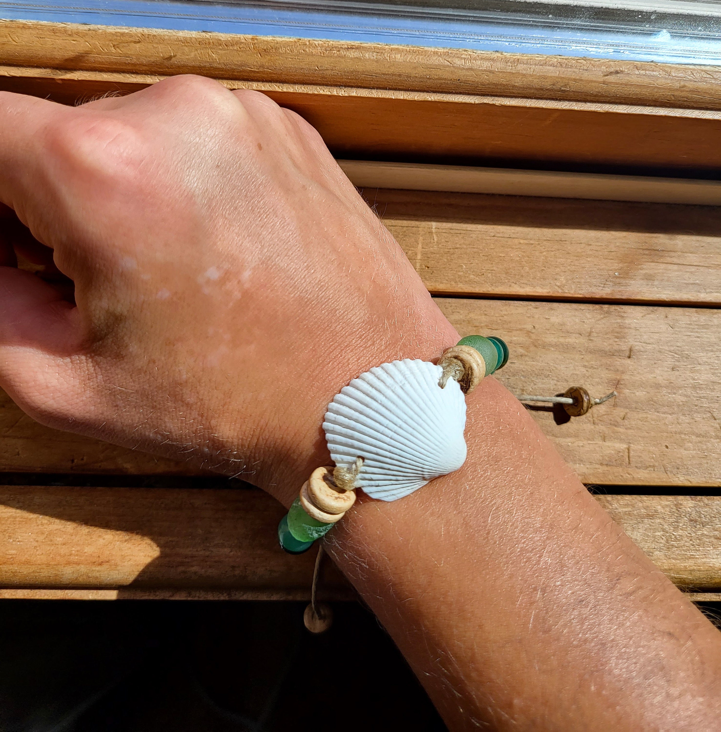 Clam Shell and Jasper + Aventurine Beaded Hemp Bracelet - Etsy