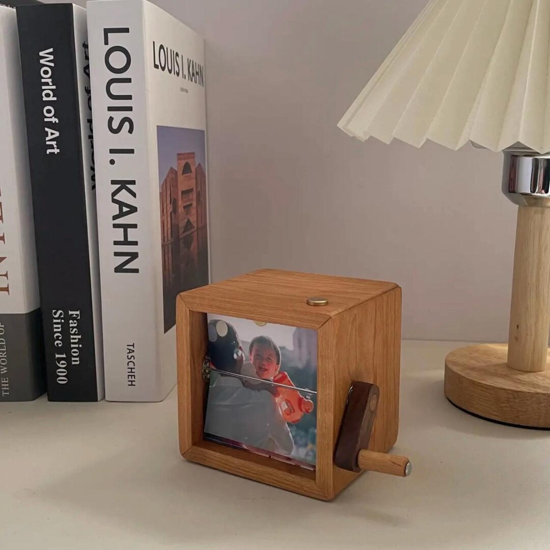 Custom Hand-cranked Flipbook Frame Animation Machine | Walnut Photo ...
