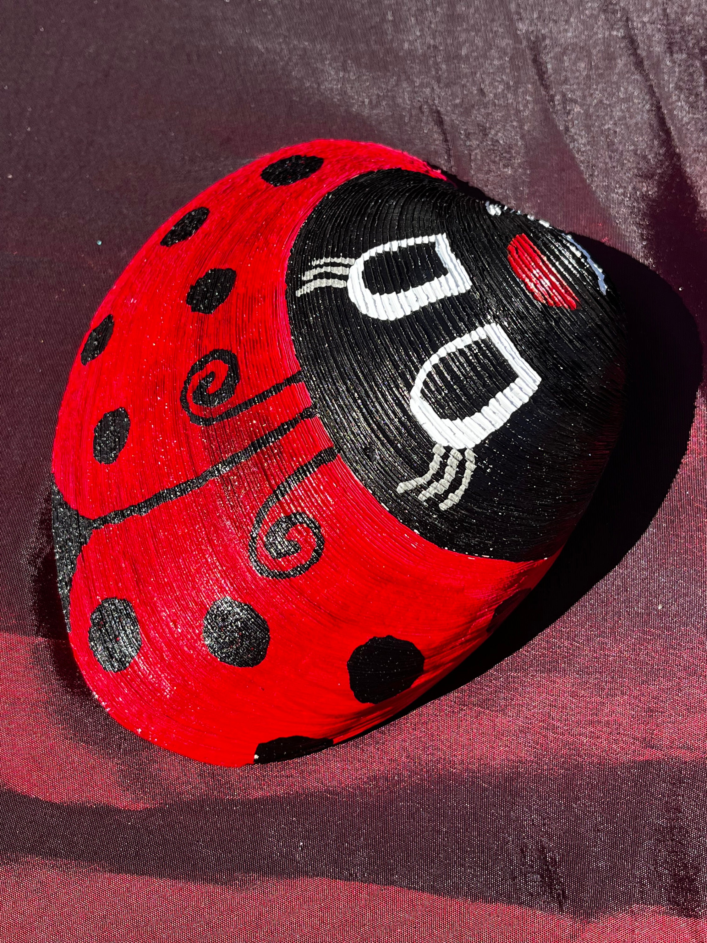 Hand Painted Lady Bug on a Giant Clam Shell 5inches - Etsy