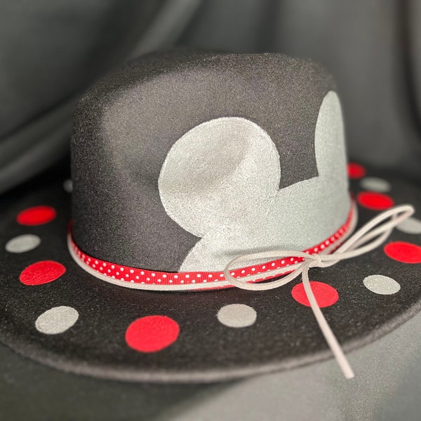 Hand Painted Mickey - Etsy