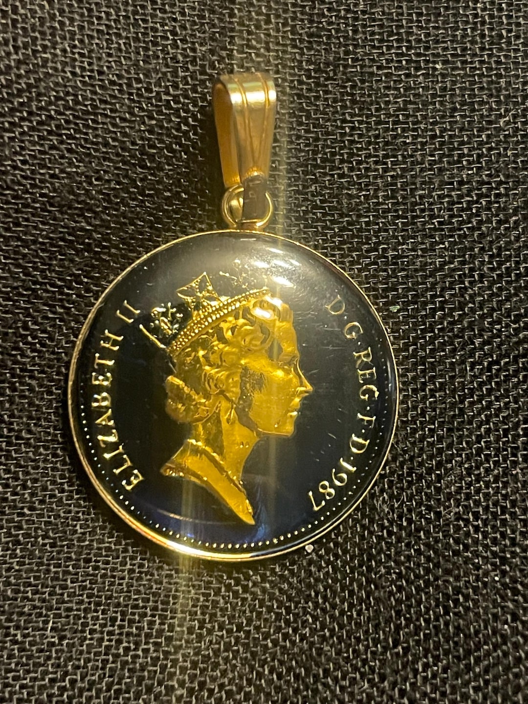 Five Pence (1987) - Enamelled Coin Necklace - Etsy