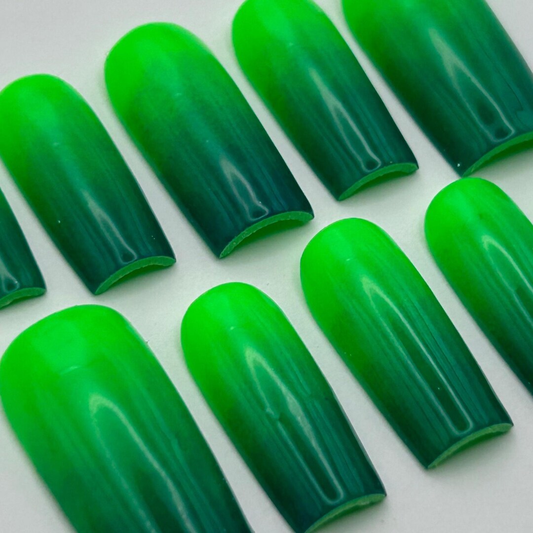 LUSH Slime Green Gradient Ombré Apres Gelx Luxury Press-on Nails Made ...