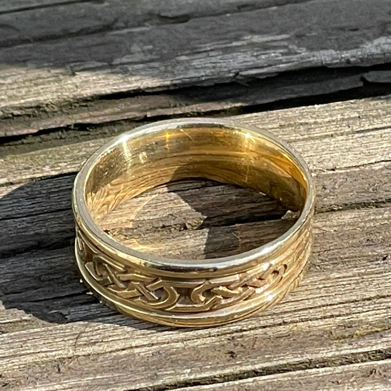 Gold Celtic Knot - Etsy