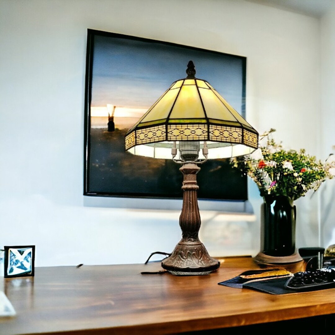 Scandinavian Minimalist Lamp, Geometric Mesh Small Table Lamp, Modern ...
