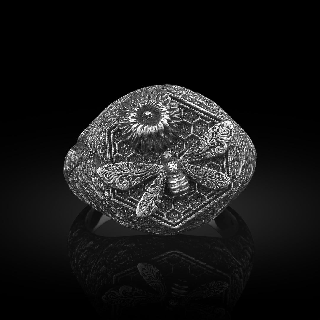 Handmade Sterling Silver Queen Bee Signet Ring, Unisex Honeycomb ...