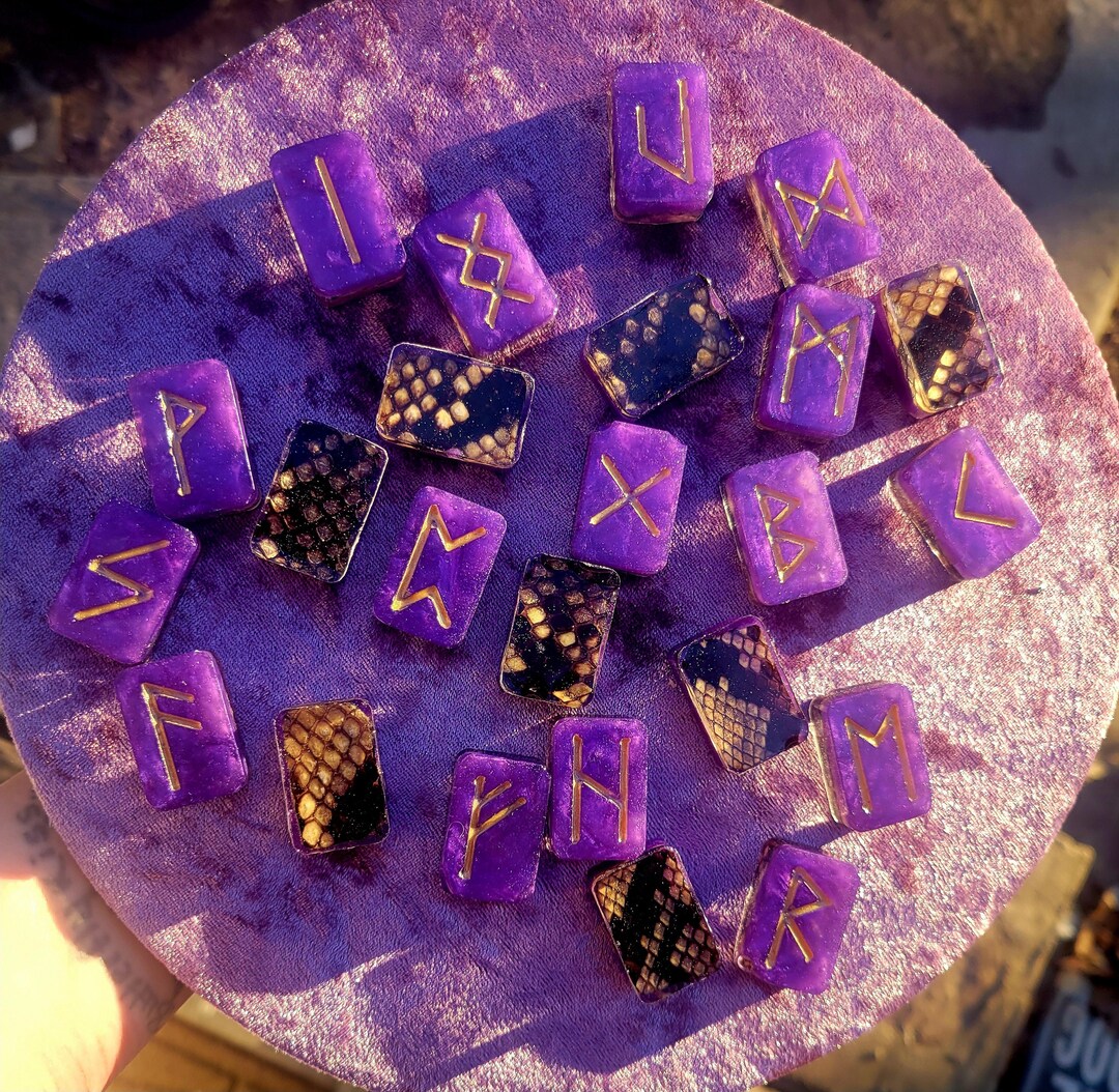 Glow in the Dark Snake Skin Runes Divination , Tarot & Witchcraft ...