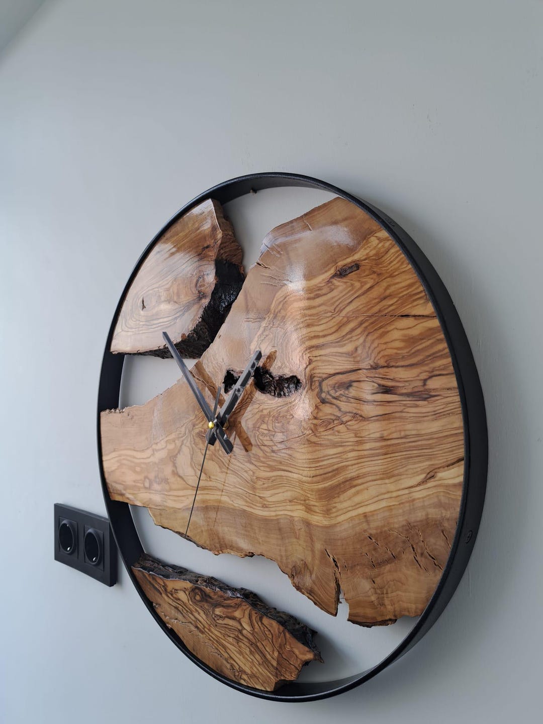 Live Edge Wall Clock Olive Wood, Farmhouse Style Personalized Wall ...