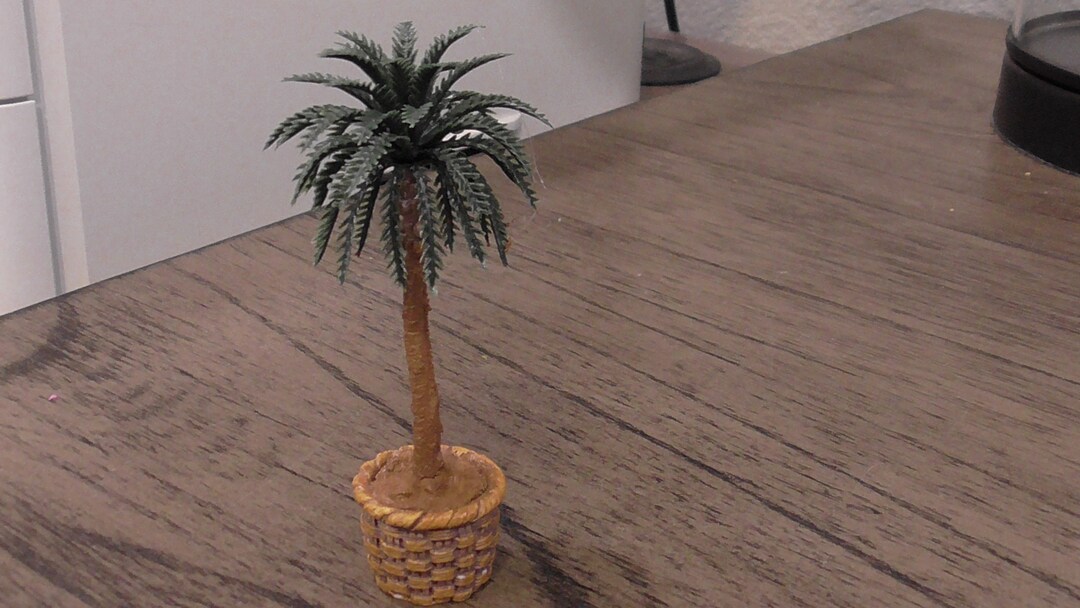 Miniature Potted Palm Tree for Dollhouse Seasonal Village Dioramas ...
