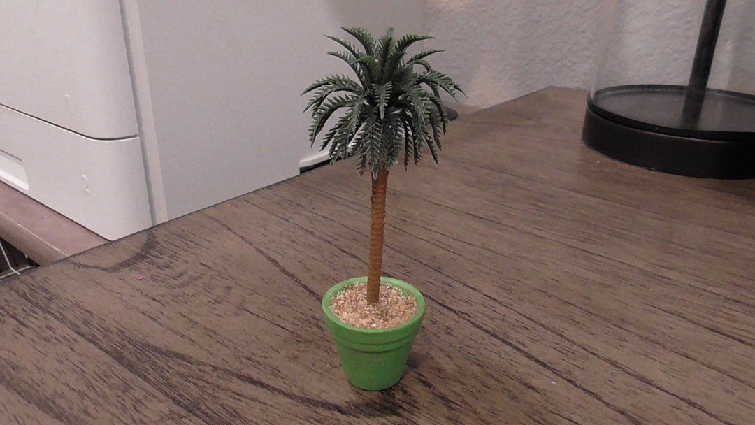 Miniature Green Potted Palm Tree for Dollhouse Seasonal Village ...