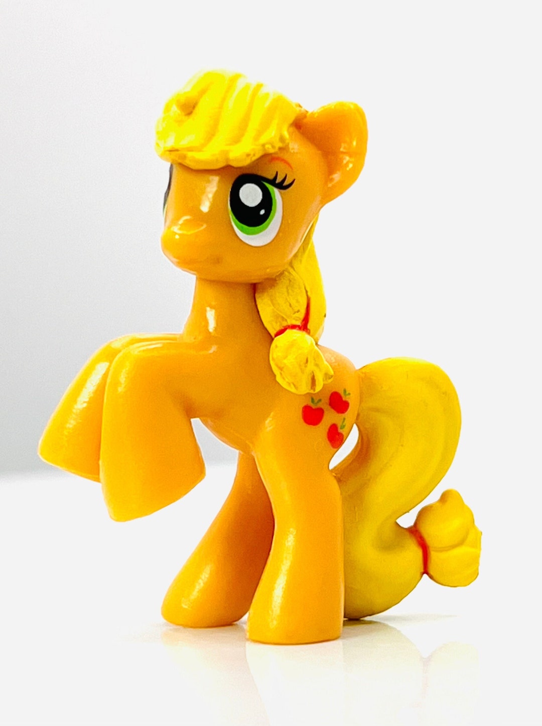 My Little Pony 'applejack' Mini Pony Figure 2 Fim Blind Bag Hasbro - Etsy
