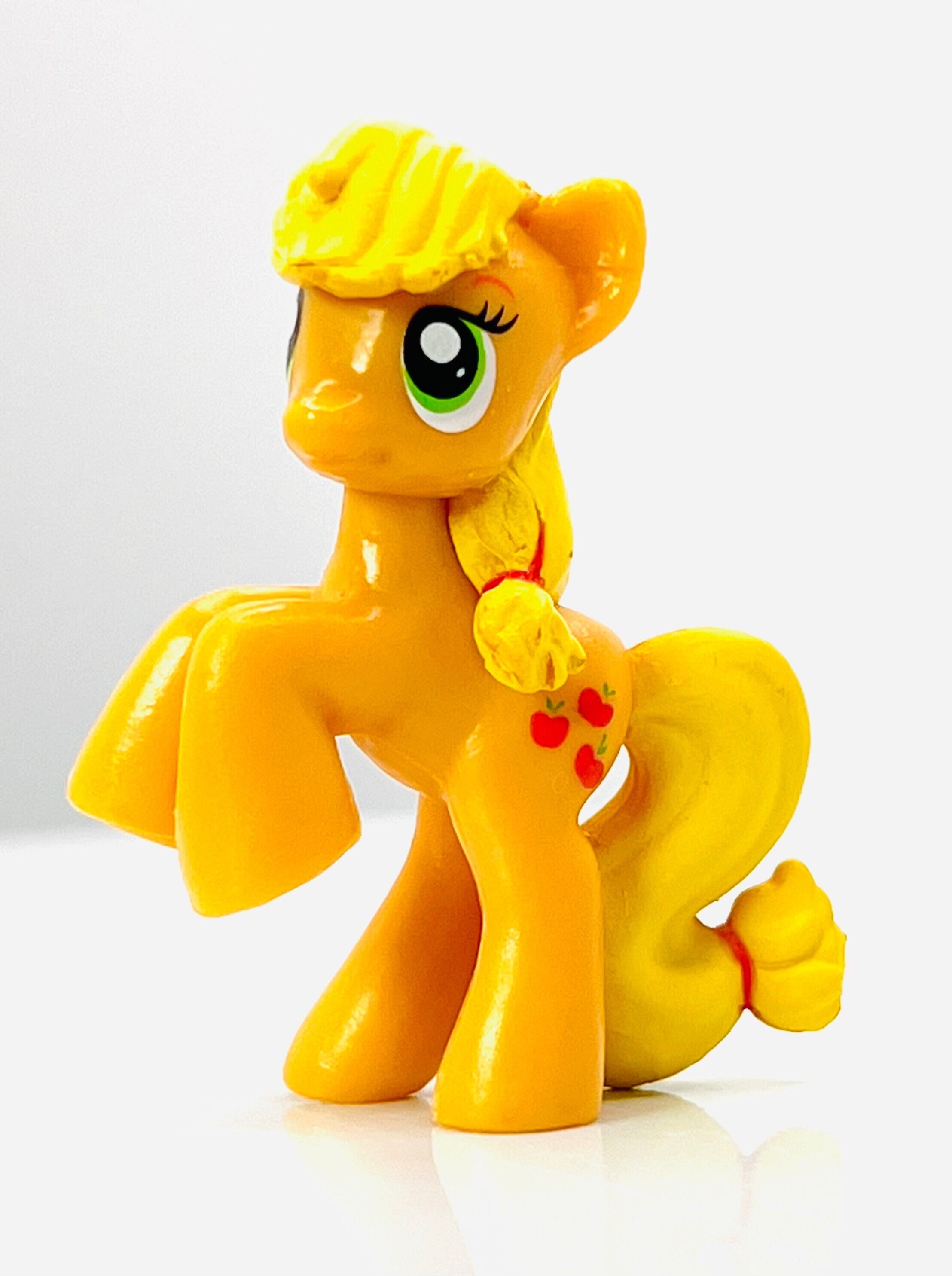 My Little Pony 'applejack' Mini Pony Figure 2 Fim Blind Bag Hasbro - Etsy