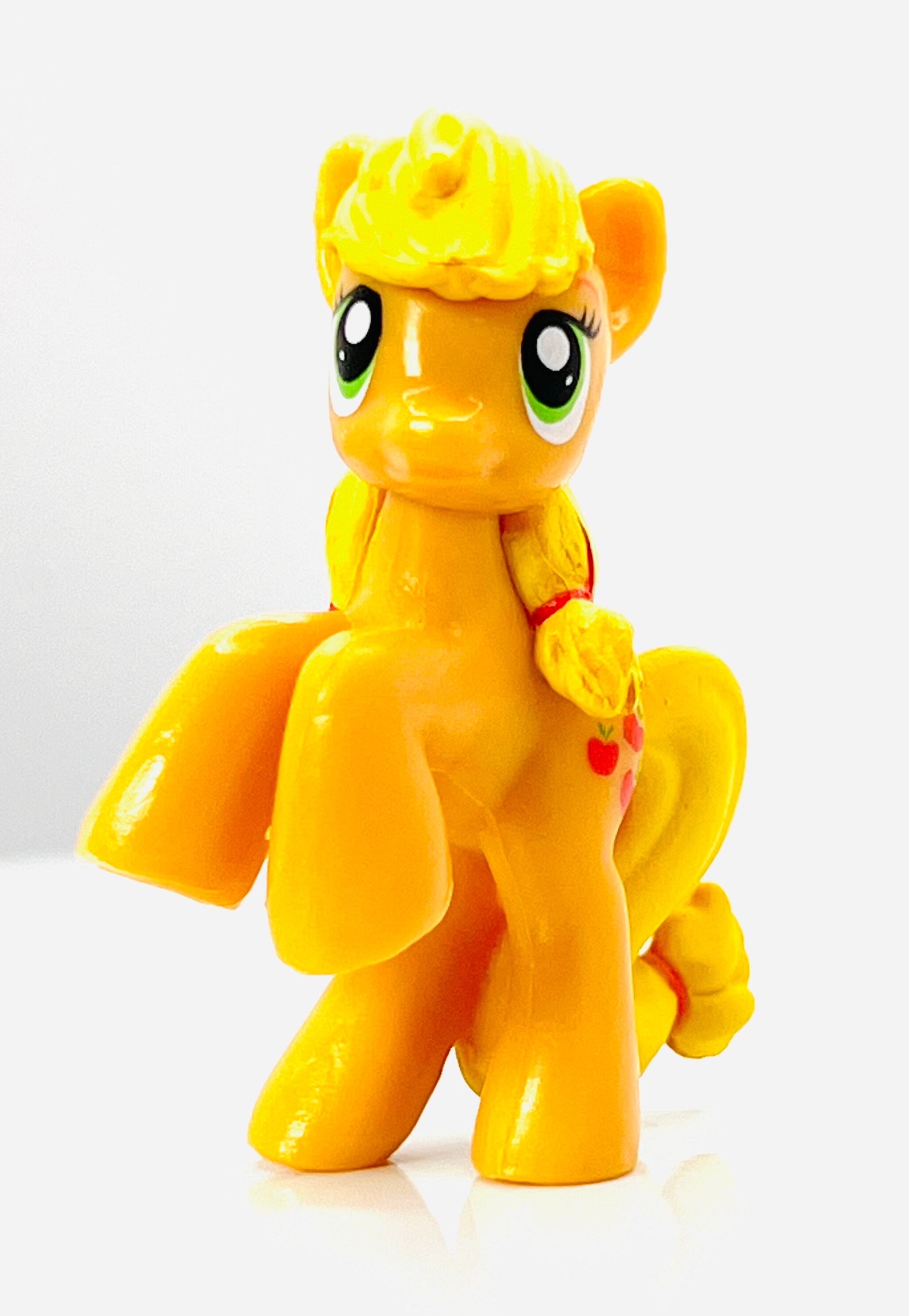 My Little Pony 'applejack' Mini Pony Figure 2 Fim Blind Bag Hasbro - Etsy