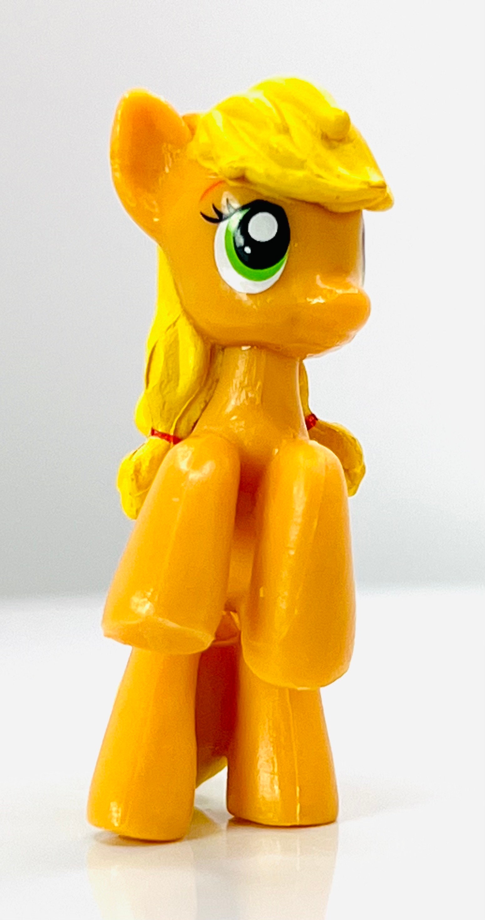 My Little Pony 'applejack' Mini Pony Figure 2 Fim Blind Bag Hasbro - Etsy