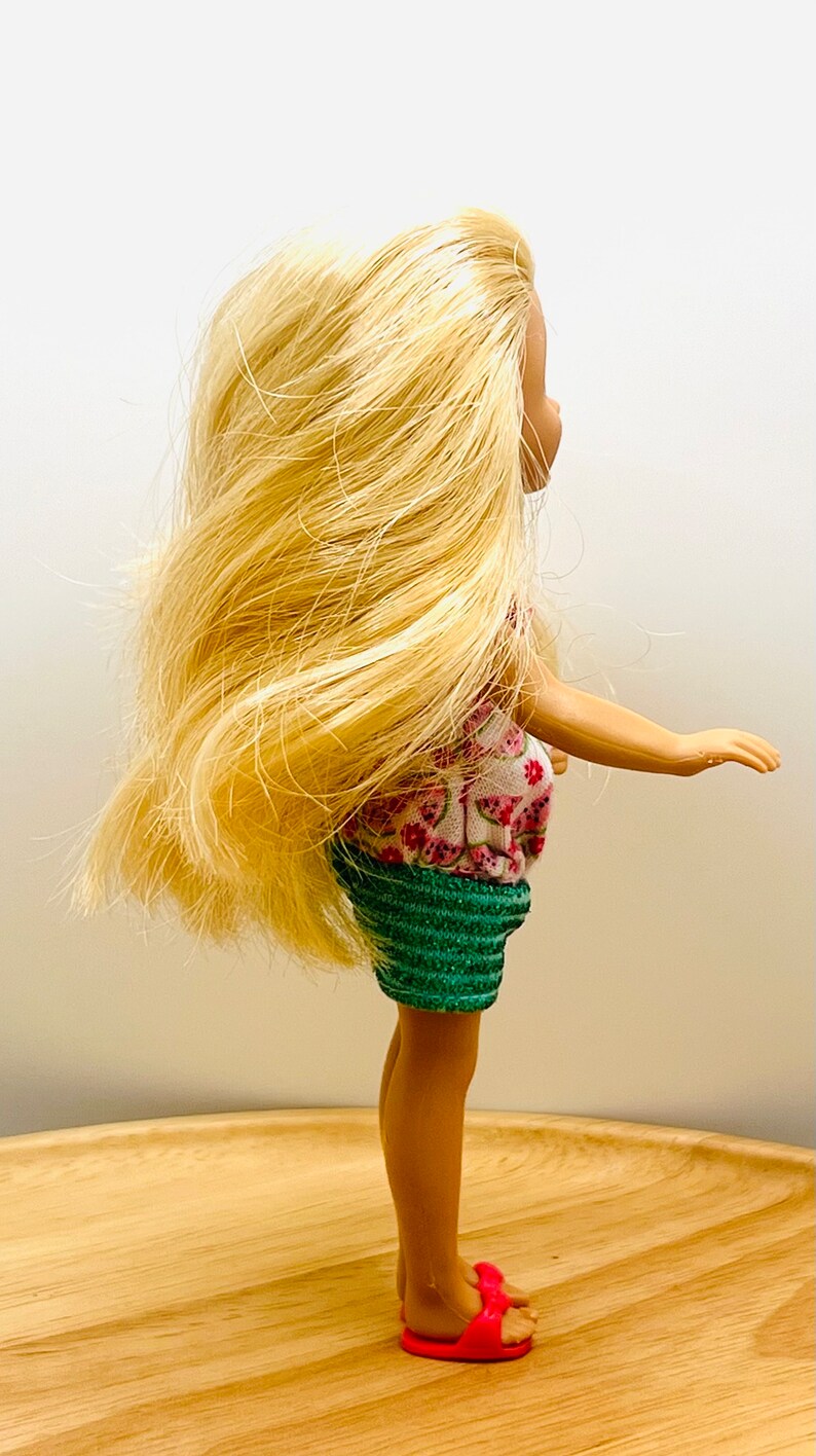 Barbies Little Sister summer Chelsea 2010 Mattel - Etsy