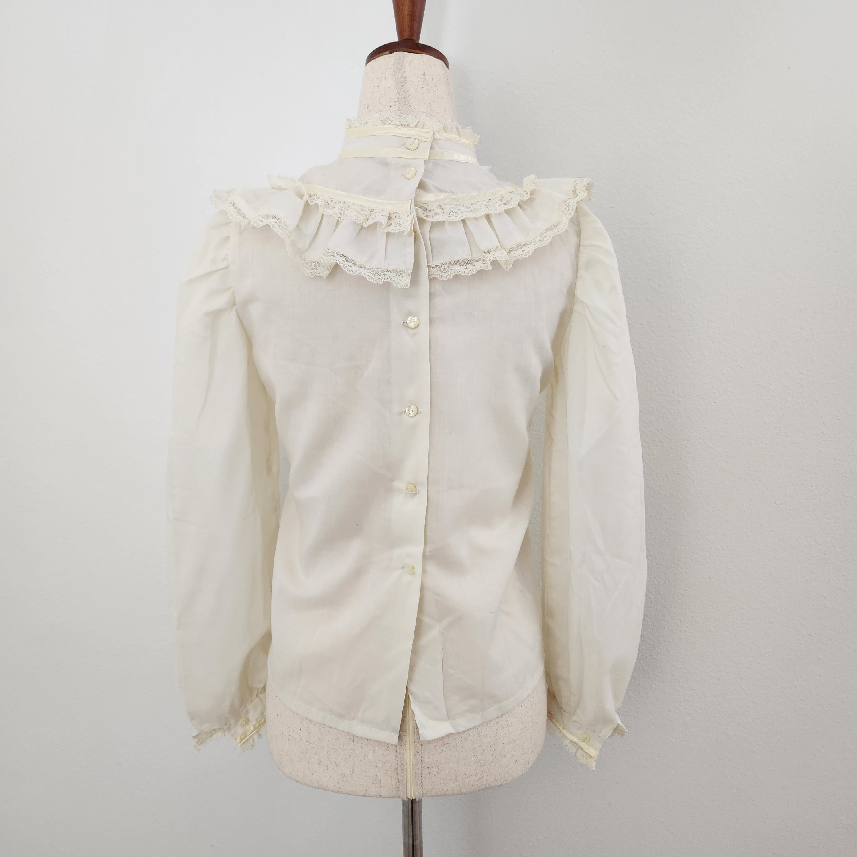 Vintage 50s 60s Edwardian / Victorian Style Cream Floral Lace Romantic ...