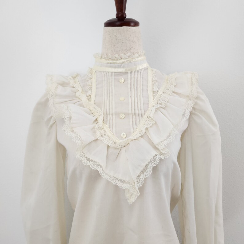 Vintage 50s 60s Edwardian / Victorian Style Cream Floral Lace Romantic ...