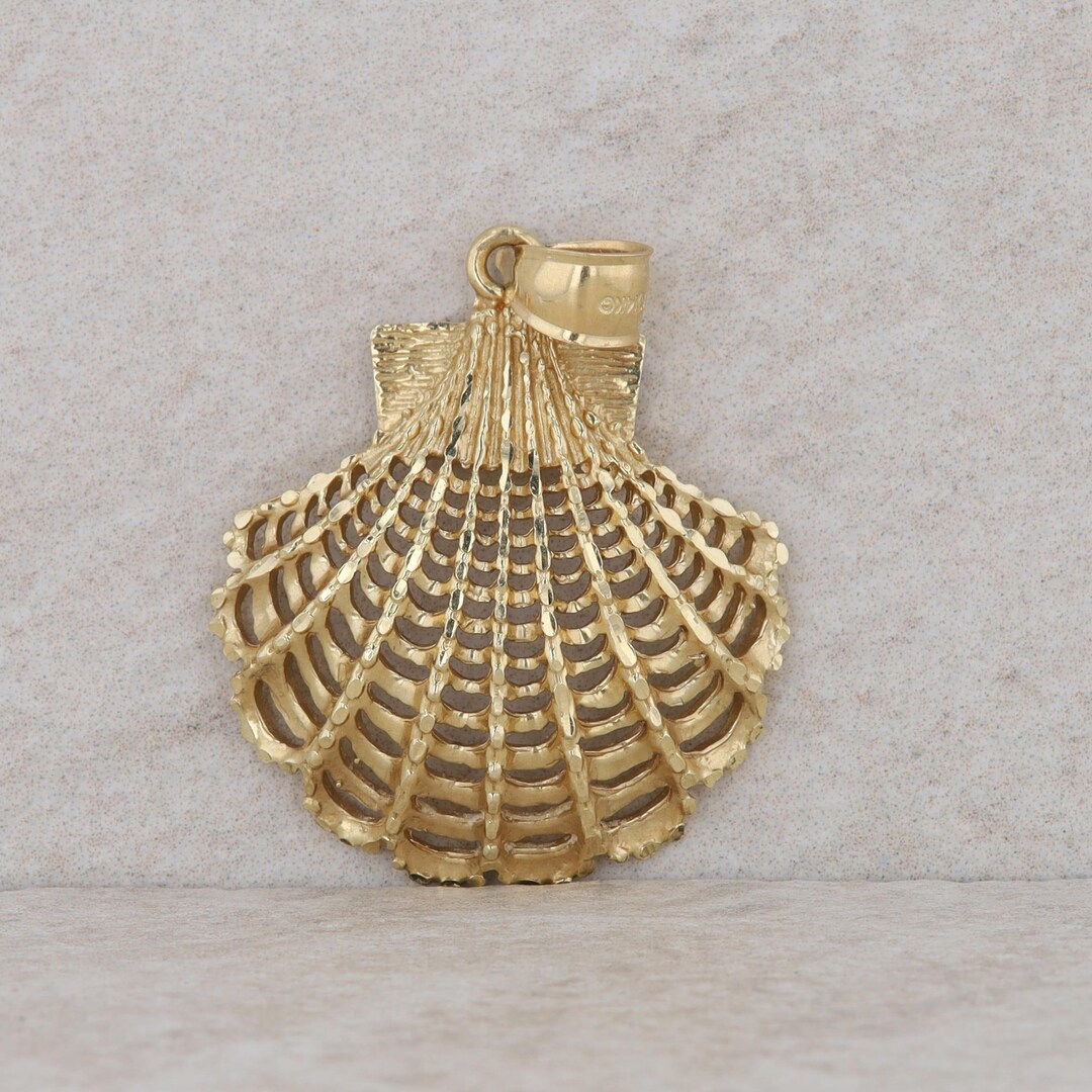 10k Yellow Gold Sea Shell Pendant 4.8g - Etsy