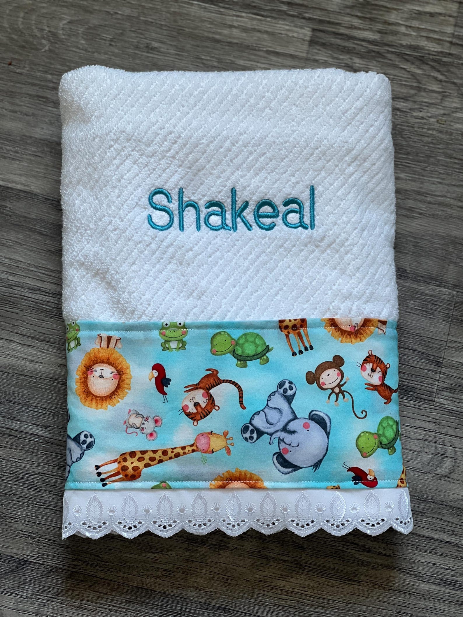 Personalized Embroidered Towel, Custom Monogrammed Embroidered Bath ...