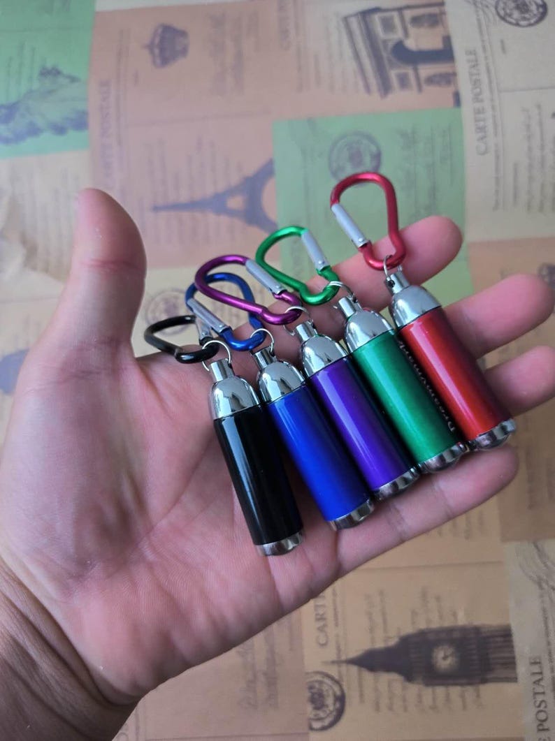 Personalized Aluminum LED Torch: Compact Adjustable Focus, Carabiner ...