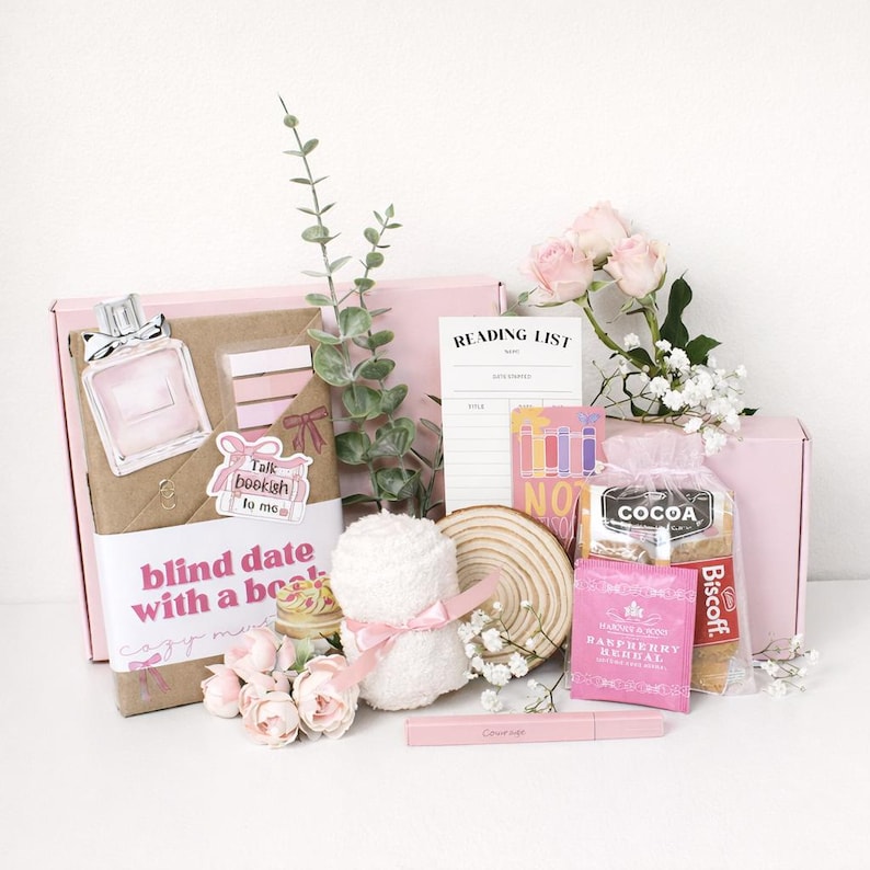 Blind Date With a Book Box Mystery Book Box for Book Lover Gift Box ...