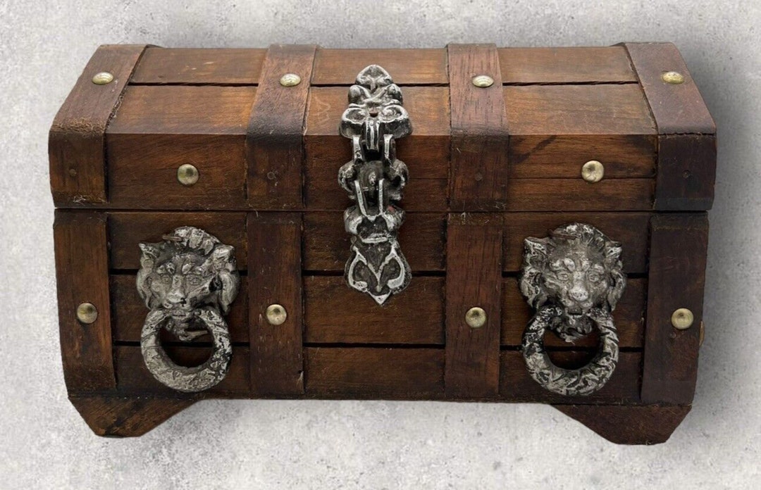 VTG Medieval Jewelry Chest Box Lock Key Red Velvet Metal Gothic Lion ...