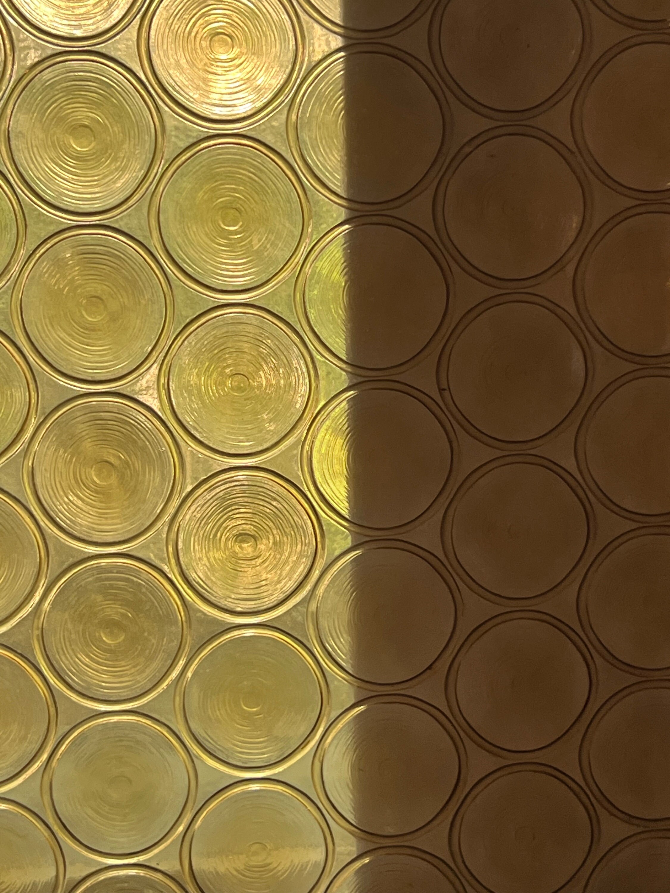 Light Yellow Transparent Stained Glass Sheet With Circle Texture ...