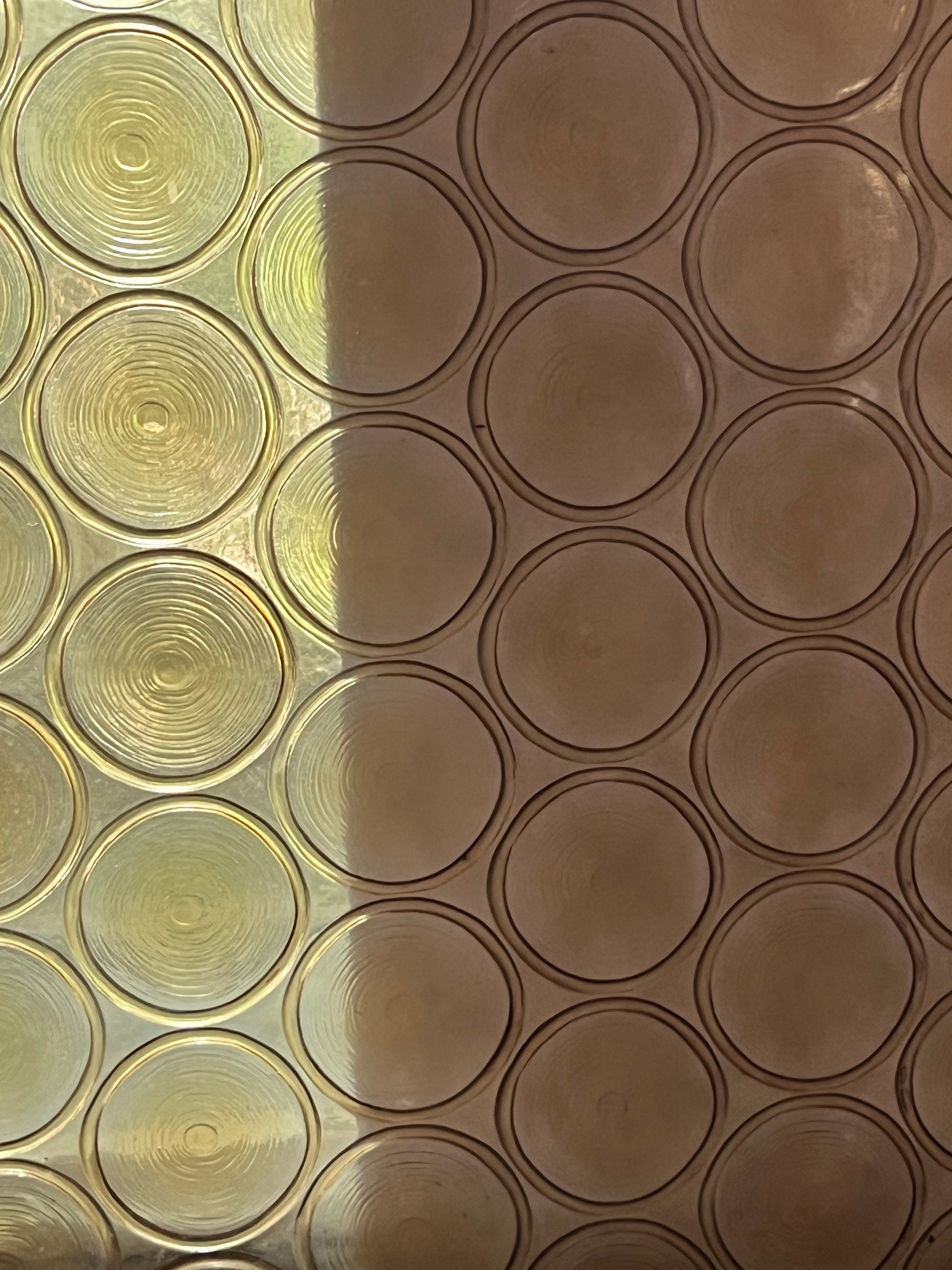 Light Yellow Transparent Stained Glass Sheet With Circle Texture ...