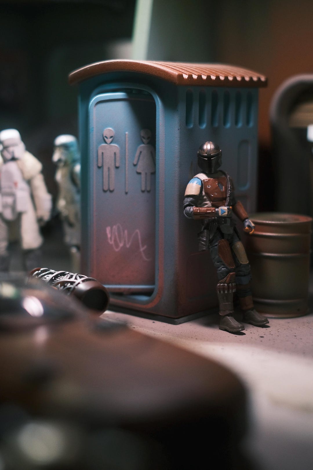 1:18 Scale Sci-fi Porta-potty by District 03 / Grime City for Acid Rain ...