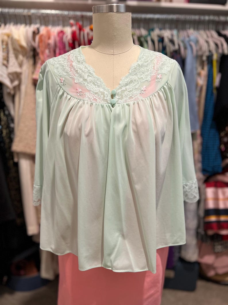 Vintage Mint Green Nightgown Cover-up With Lace and Embroidered Floral ...