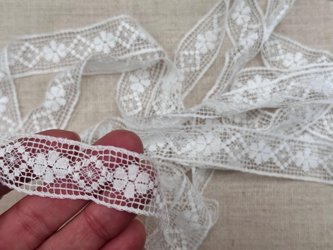 Antique Cluny Insert Lace, Ivory Lace, Vintage Lace, 2cm Wide, D-4 - Etsy