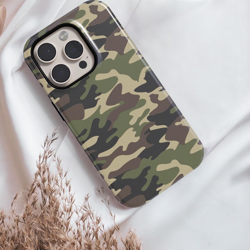 Camo iPhone - Etsy