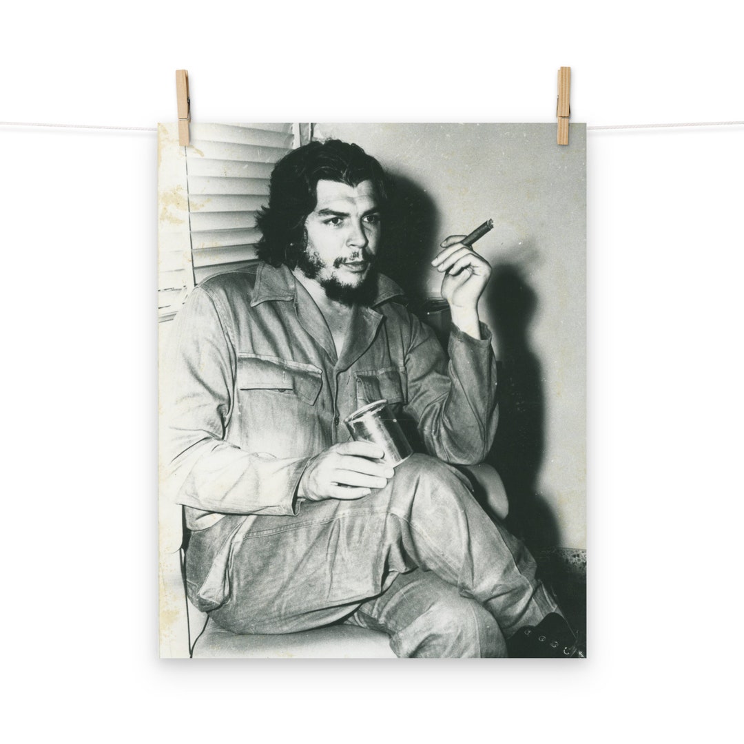 Ernesto Che Guevara Smoking a Cigar Matte Poster - Etsy